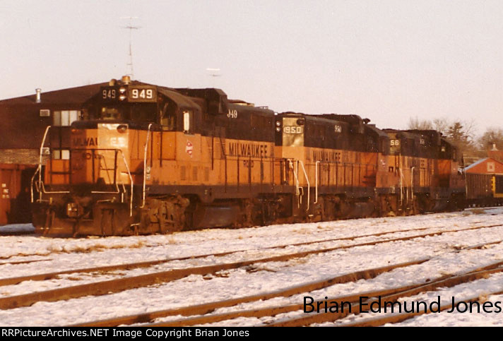 Milwaukee Road GP20s